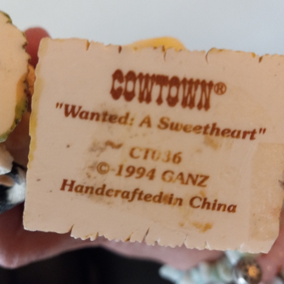 GANZ | Accents | Vintage Ganz Cow Town Figurines | Poshmark